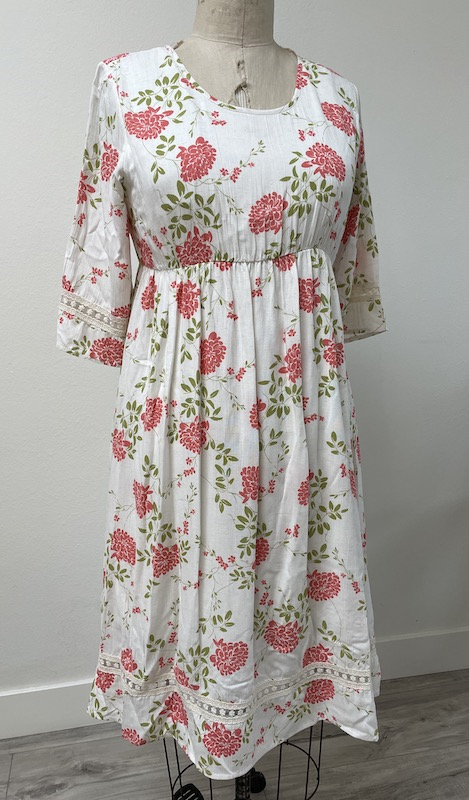 CORAL Dobbie 3/4 Sleeve Dress with Lace Detail – PAPILLON CLOTHING